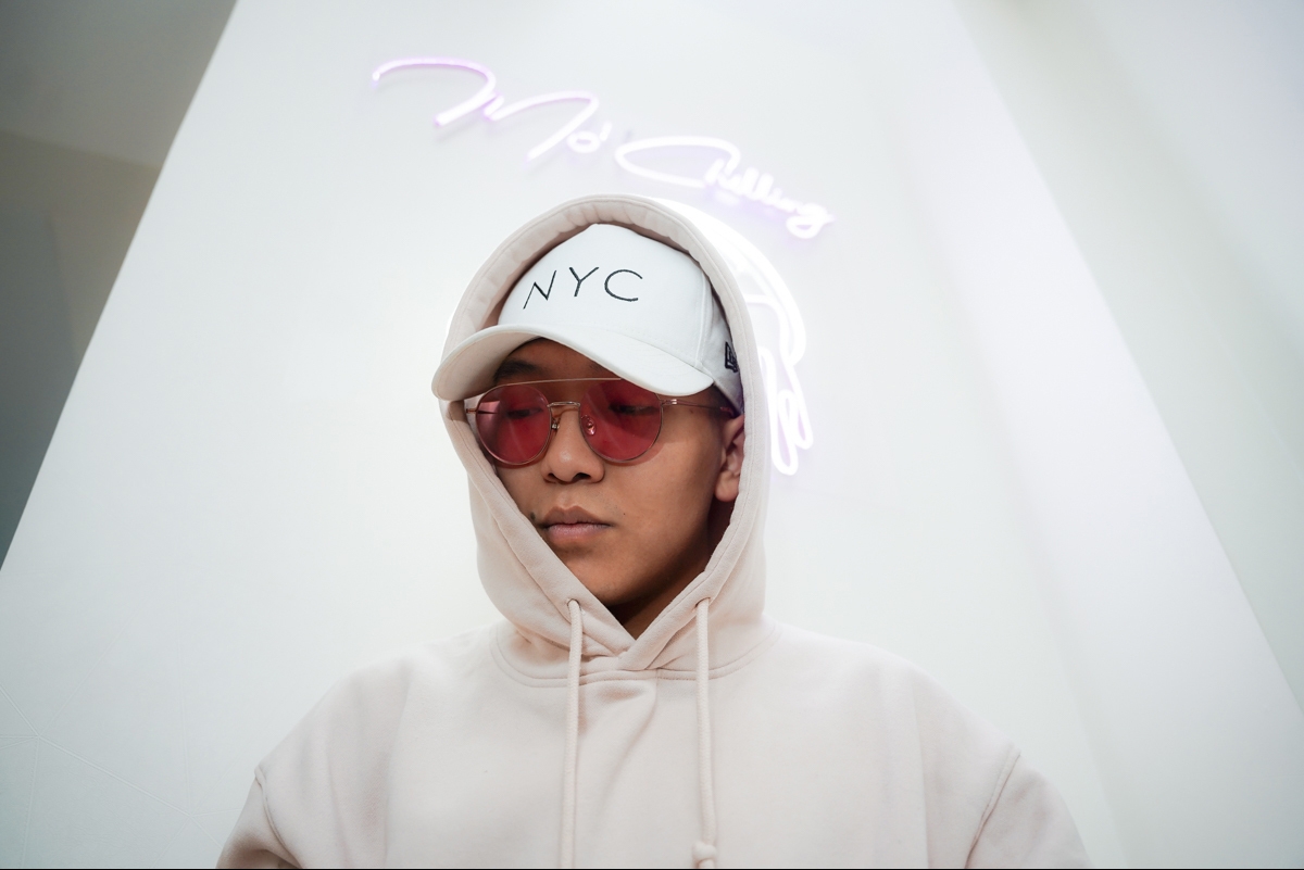 Уран бүтээлч Young Mo'G буюу Э.Мөнх-Эрдэнэ - Сүрчиг, Цэцэг, Энерги ...